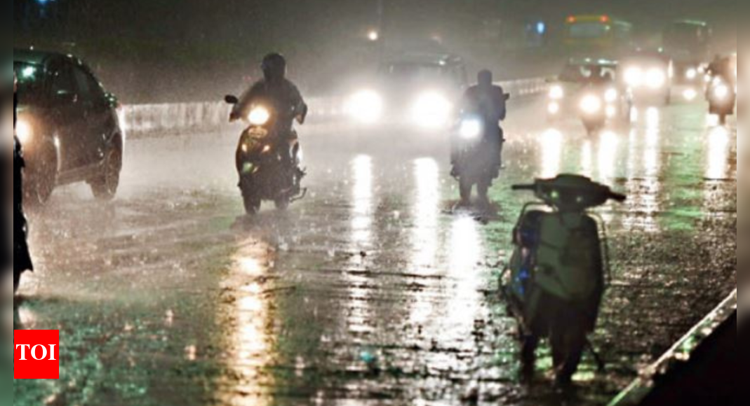 Short, intense & sharp rain spells in store for Pune today | Pune News ...