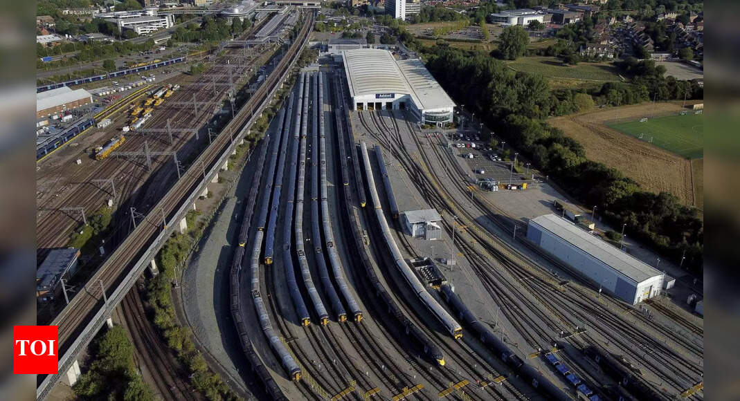 Eastern Railway: Eastern Railway is Hiring 12th pass / Degree students ...