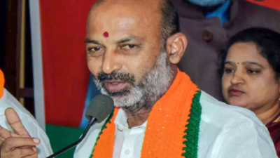 Telangana BJP chief Bandi Sanjay's 4th phase Padayatra from September 12 | Hyderabad News ...