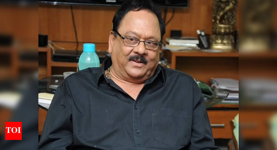 Prabhas's uncle, veteran actor UV Krishnam Raju passes away at 83 ...