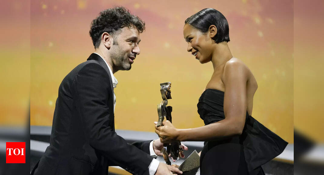 Poitras documentary wins top prize at Venice Film Festival | English ...