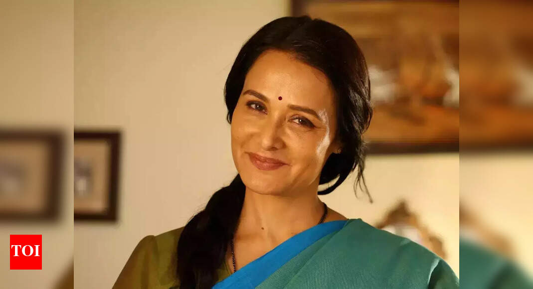 For me, thought process defines independence, says Amala | Tamil Movie ...