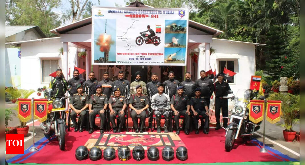 Army: Army flags off Pune-Delhi bike expedition to observe 196th ...