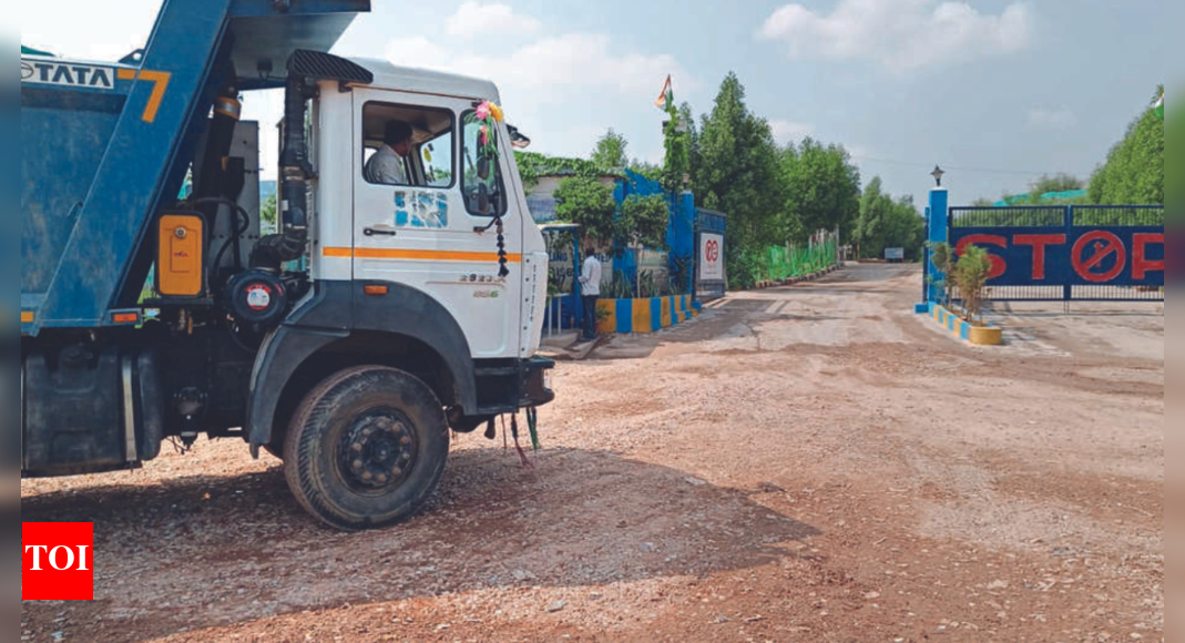 Noida twin towers: On Day 1, eight trucks clear 180 tonnes of debris ...