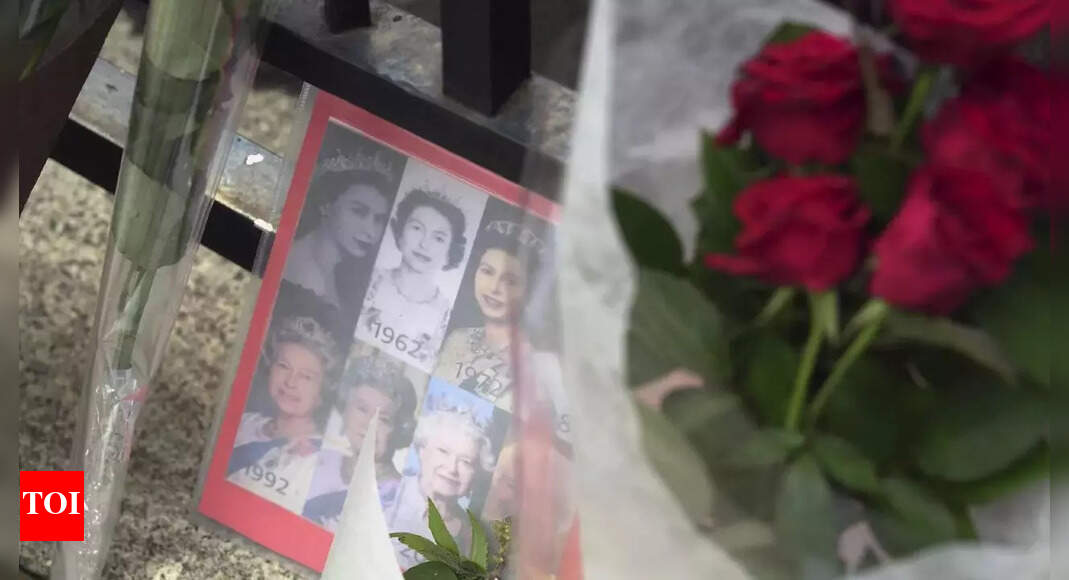 New Zealand: New Zealand to mark queen's death with public holiday ...