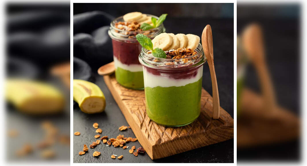Cranberry Banana Avocado Smoothie: Cranberry Banana Avocado Smoothie ...