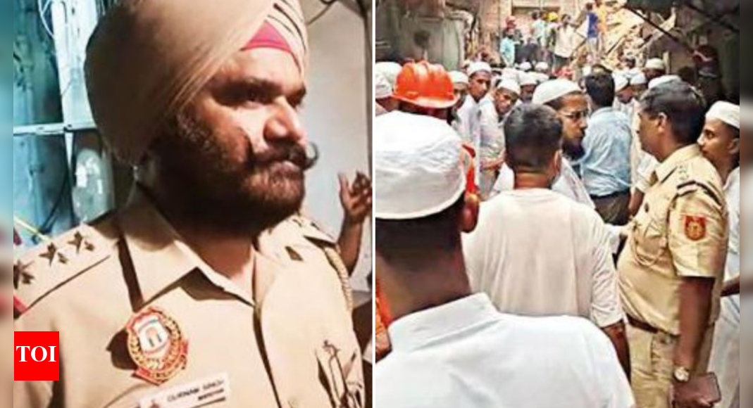 Delhi: 5 men under rubble, cop’s prompt action saves them | Delhi News ...