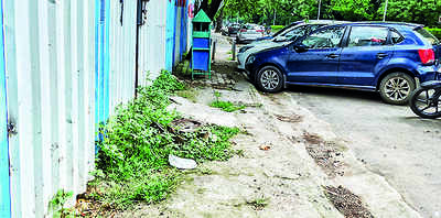 Pcb To Repair Damaged Footpaths On Main Roads | Pune News - Times of India