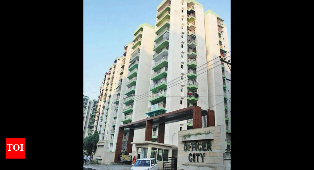 No Basic Amenities In Gzb Society, Developer Booked | Ghaziabad News ...