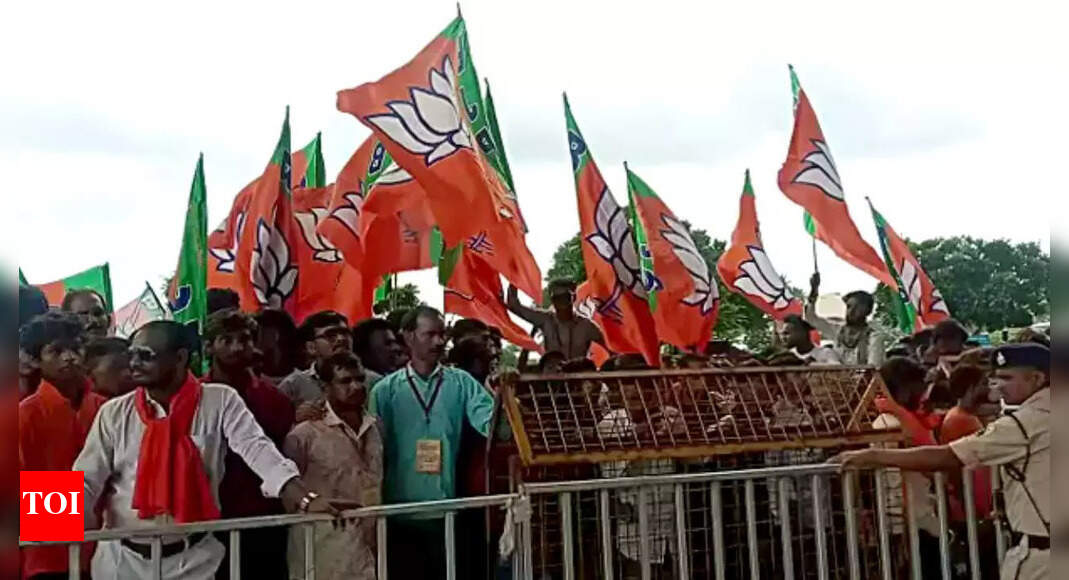 BJP Rally Kolkata: Seven trains bringing BJP supporters from north ...
