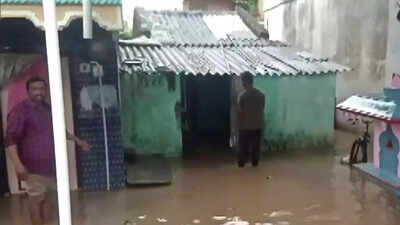 Heavy rain lashes parts of north coastal Andhra Pradesh, waterlogging reported | Visakhapatnam ...