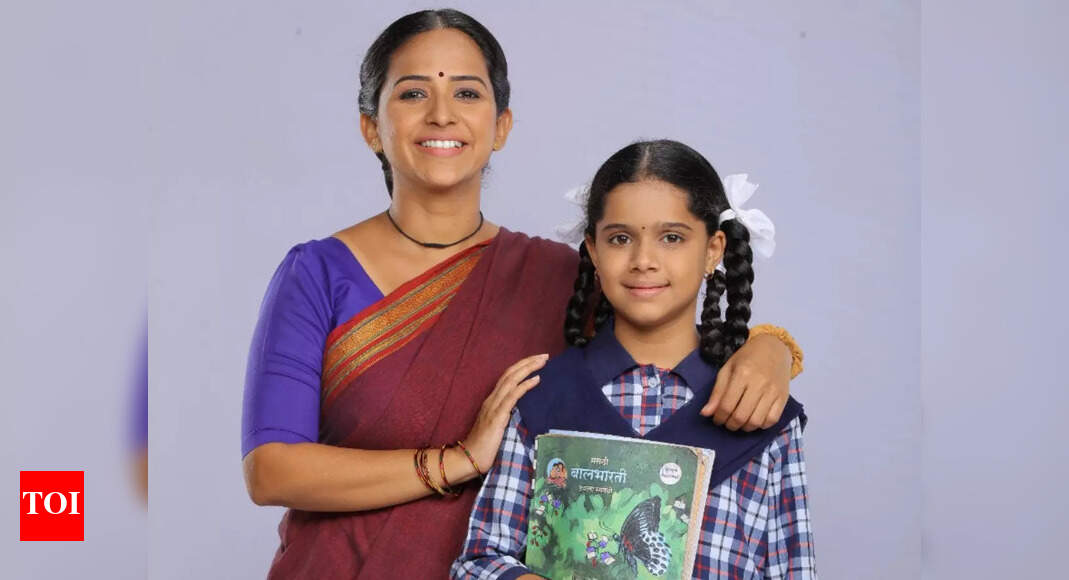 Chotya Bayochi Mothi Swapna : Actress Veena Jamkar is happy to play ...