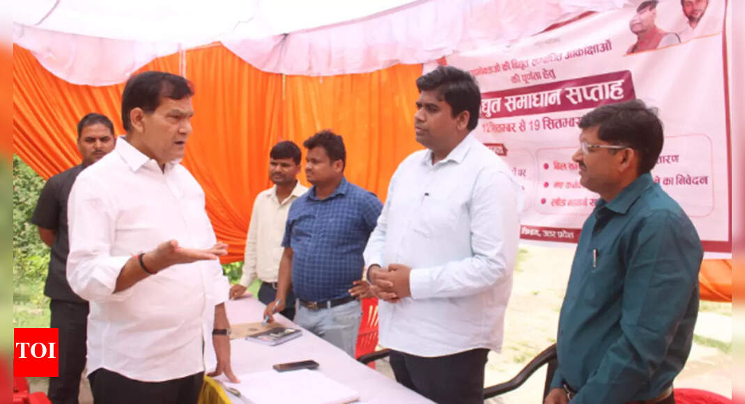 UP energy minister AK Sharma launches 'Vidyut Samadhan Week' to address ...
