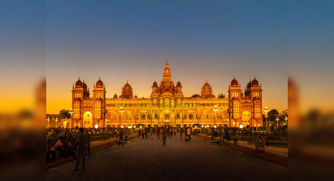 Grandest monuments in India | Times of India Travel