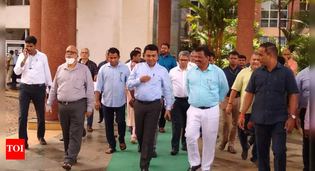 Goa: As 8 MLAs walk out, Congress rests in pieces | Goa News - Times of ...