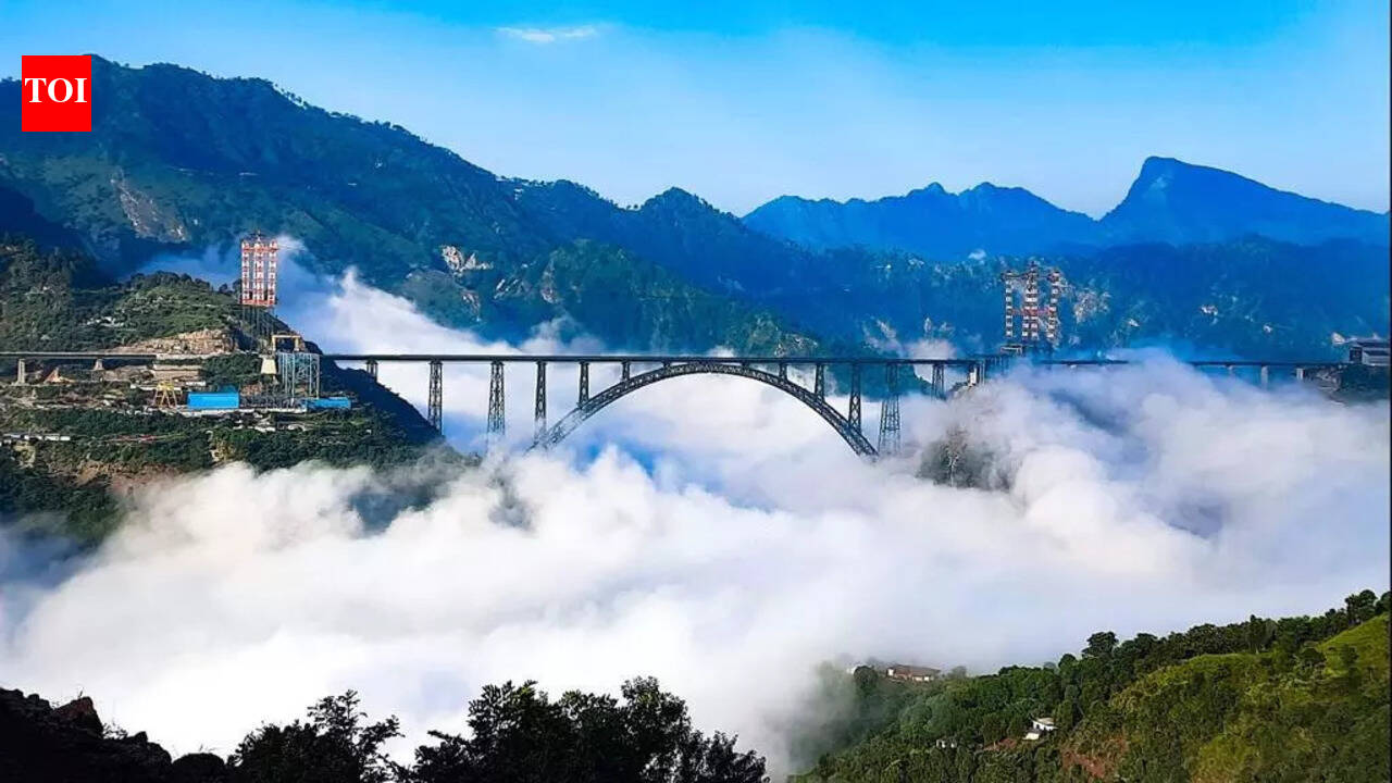 In pics: A sight of the breathtakingly beautiful Chenab Bridge