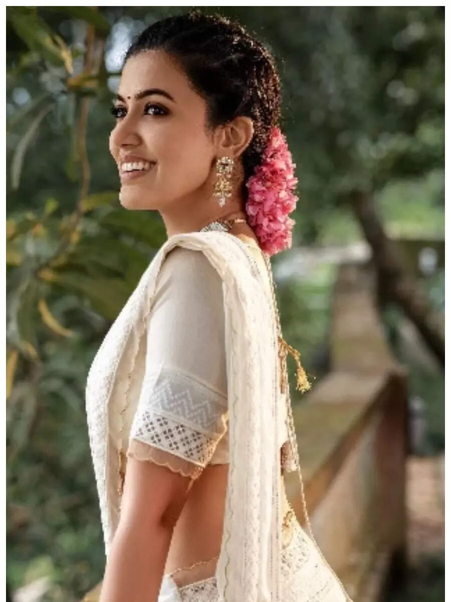 Anju Kurian aces the bold and beautiful look | Times of India