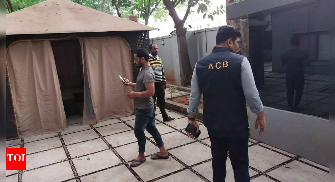 Acb: After ACB trap on constable, PI attached to control room | Chhatrapati Sambhajinagar News ...