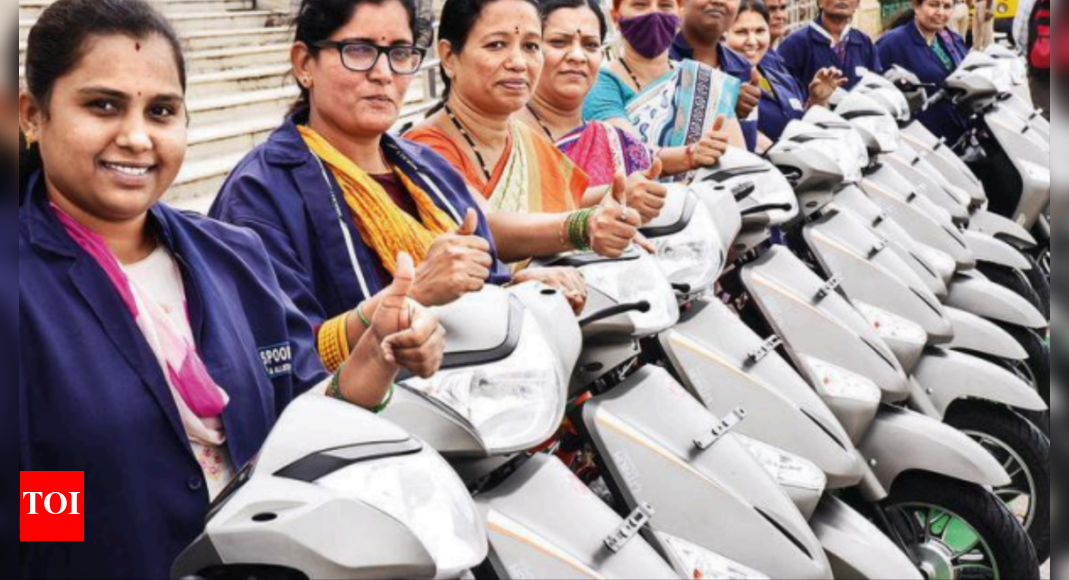 Karnataka: Women civic workers get 67 e-scooters for easy commute ...