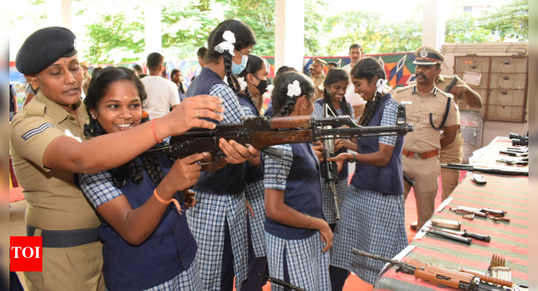 ‘A day with the Police’: Coimbatore police teach girl students how to ...