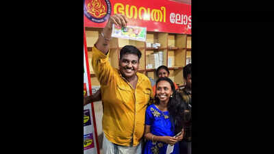 Kerala Auto Driver Lottery: Kerala auto driver buys lottery on Saturday ...