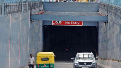 Benito Juarez underpass: Wrong-side driving, sharp turn make travel ...