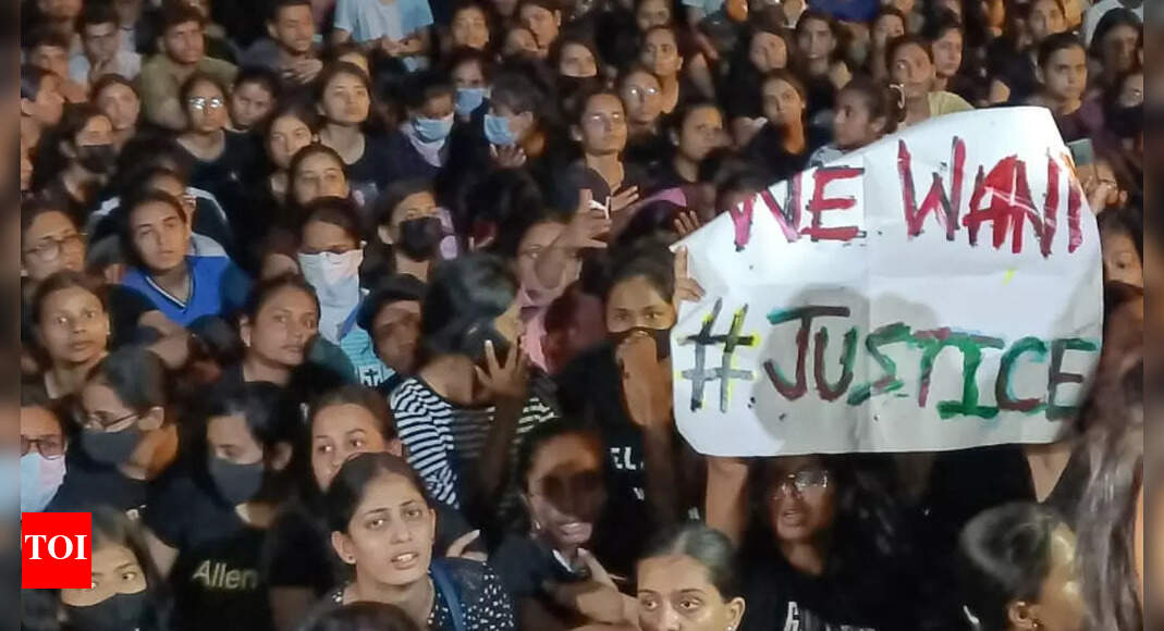 Chandigarh University Protest: Students end protest, Chandigarh ...