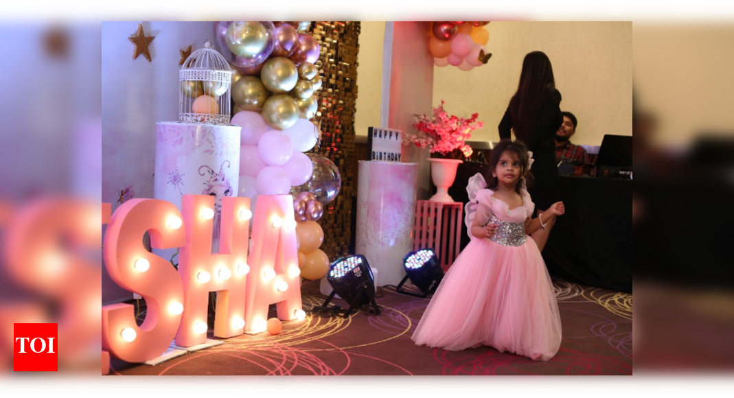 Gala for Arisha Azmi’s Third Birthday - Times of India
