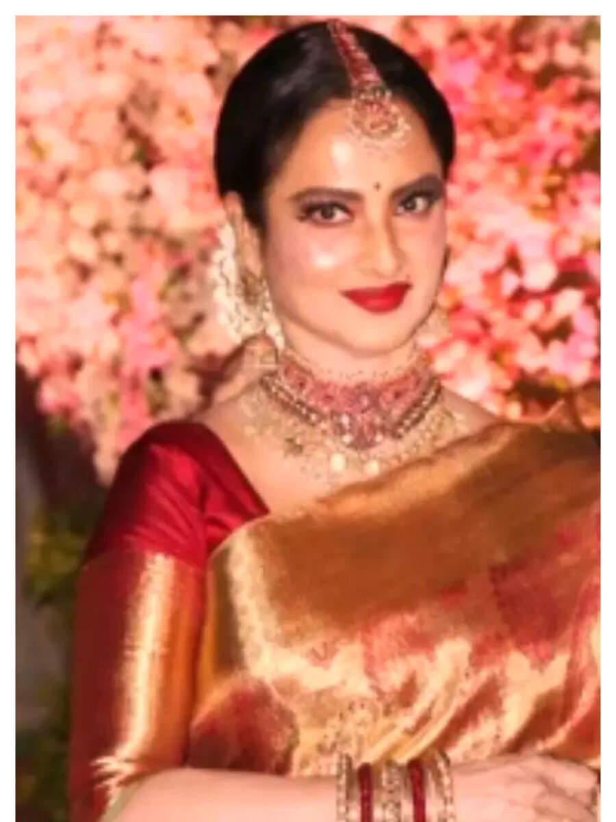 This is what 67 year old veteran actress Rekha eats to look so ...