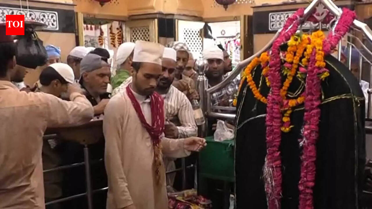 Urs of Hazrat Amir Abul Ullah Naqshbandi brings together all faiths