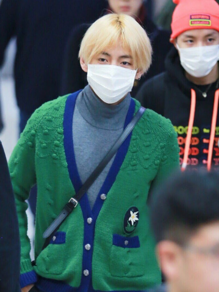 BTS' V-inspired ways to Look Good in Sweaters | Zoom TV