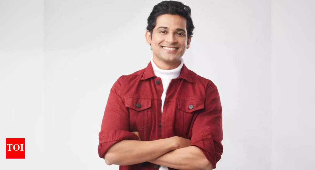 "I am working hard for my role in Dar Ughad Baye," says actor Roshan ...