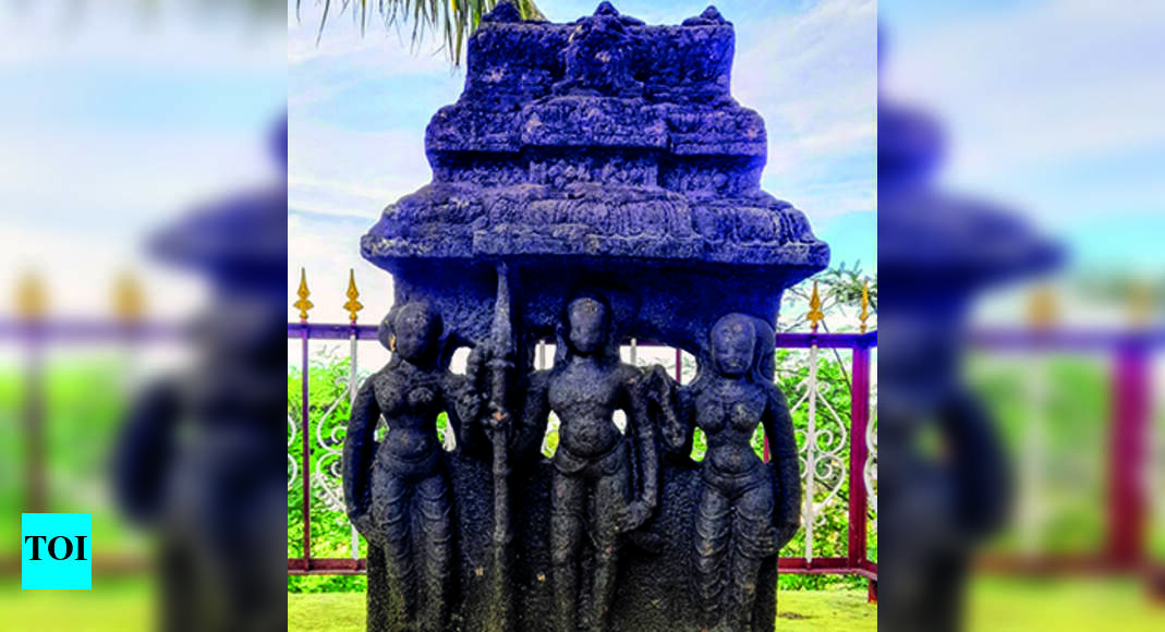 Madurai: Hero Stone Of ‘boomerang Thrower’ Found Near Madurai | Chennai ...