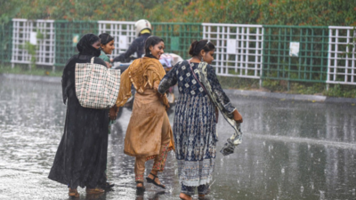 Delhi witnesses 38% rain deficit this monsoon, East beats trend | Delhi ...