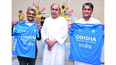 Kalyan Chaubey: Naveen Urges Aiff Prez To Boost Women’s Football ...