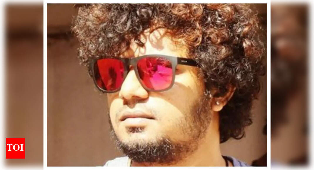 Choreographer Bhushan turns hero with'Raja Rani Roarer Rocket ...