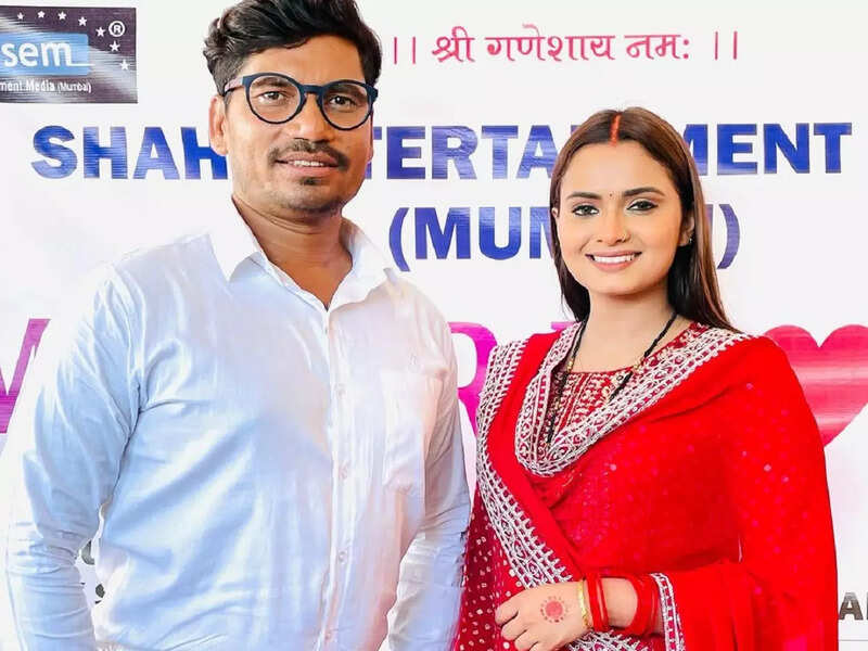Pravesh Lal Yadav and Neelam Giri joins for the new film 'Masterji I ... Pravesh Lal Yadav and Neelam Giri joins for the new film 'Masterji I ...