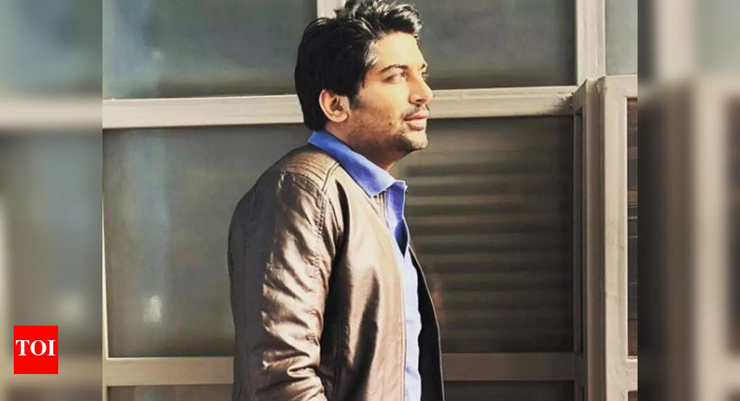 Malhar Thakar lends his voice in Raunaq Kamdar and Anjali Barot starrer 'Chabutro' | Gujarati ...