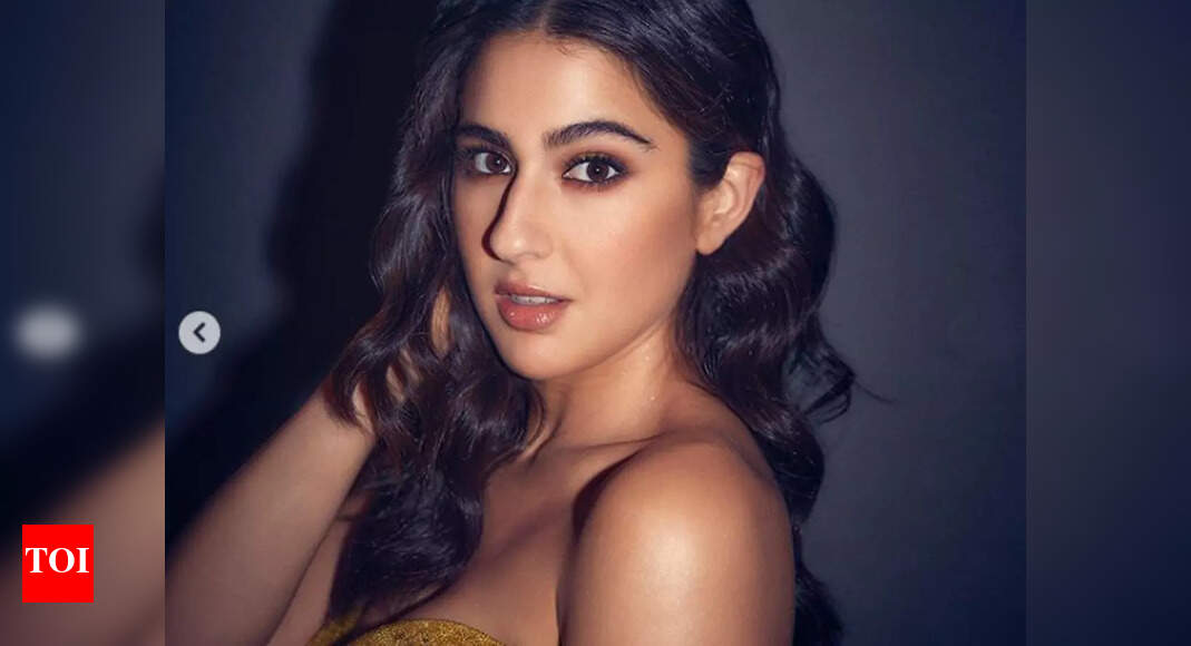 Sara Ali Khan tells paparazzi 'aap abhi mat aana' as she arrives for a shoot in the city; video ...