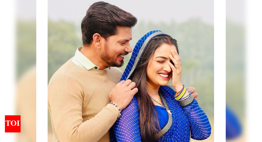 'Saajan': Aamrapali Dubey shares her favourite pic with co-star Pravesh ...