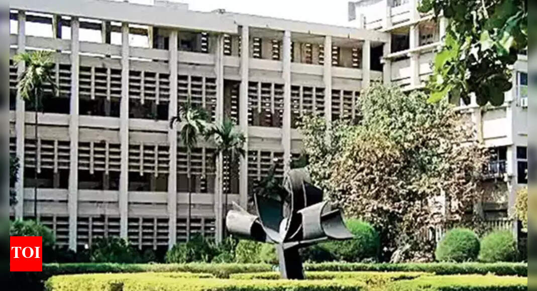 Iit: Iit-b Is First Choice For 93 Of Top 100 Jee Aspirants | Mumbai ...
