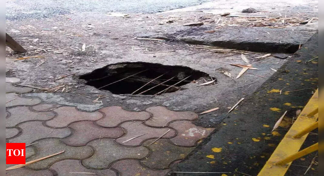 Students Clean Gutter In Front Of Edu Dept Officials, Pics Go Viral ...
