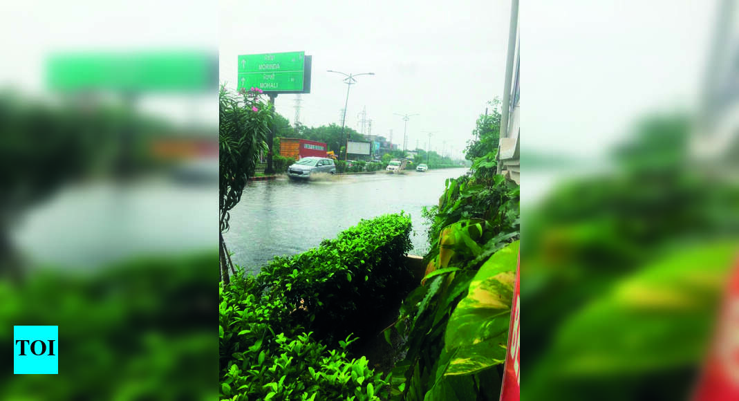 Heavy Rain, Waterlogging Hit Life | Ludhiana News - Times of India