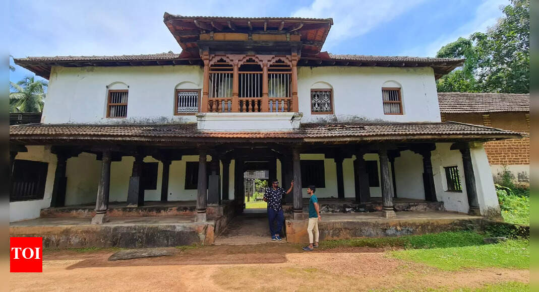 Simple Suni scours for vintage location in Karavali | Kannada Movie ...