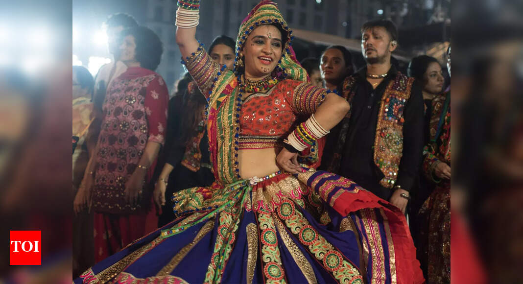 ‘Haalo, haalo!’ Performers look forward to garba revelry on the ground ...
