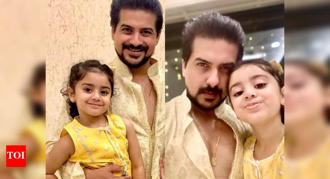 Bigg Boss Marathi 1 fame Pushkar Jog wishes daughter Felisha on ...