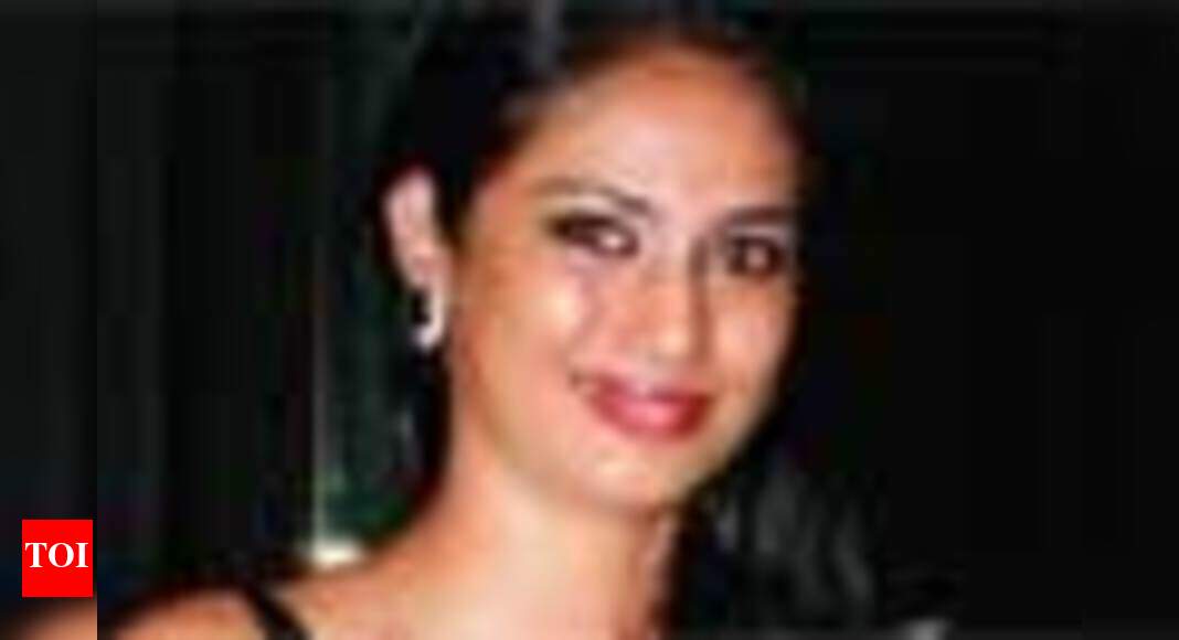 Zara celebrates her 21st birthday | Events Movie News - Times of India