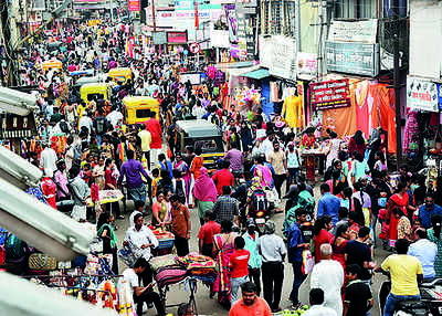 Major Rush In Kolhapur City Markets On Navaratra Eve | Kolhapur News ...
