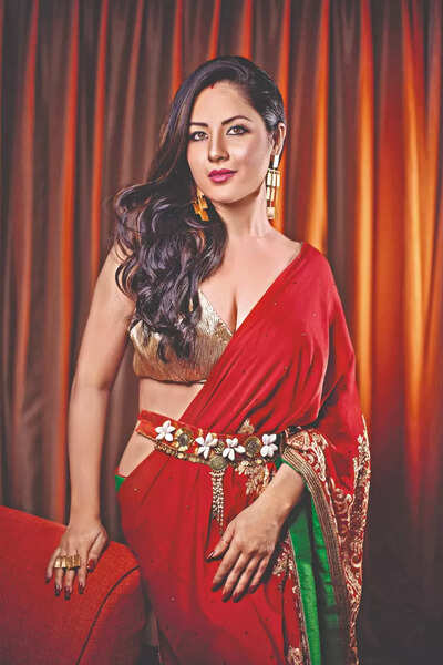 I find the Pujo asche feeling fascinating: Puja Banerjee | Bengali ...