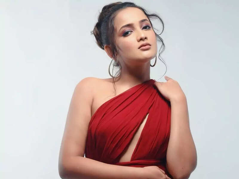 Exclusive - Social Media star Riya Pawan Gupta makes acting debut with ...